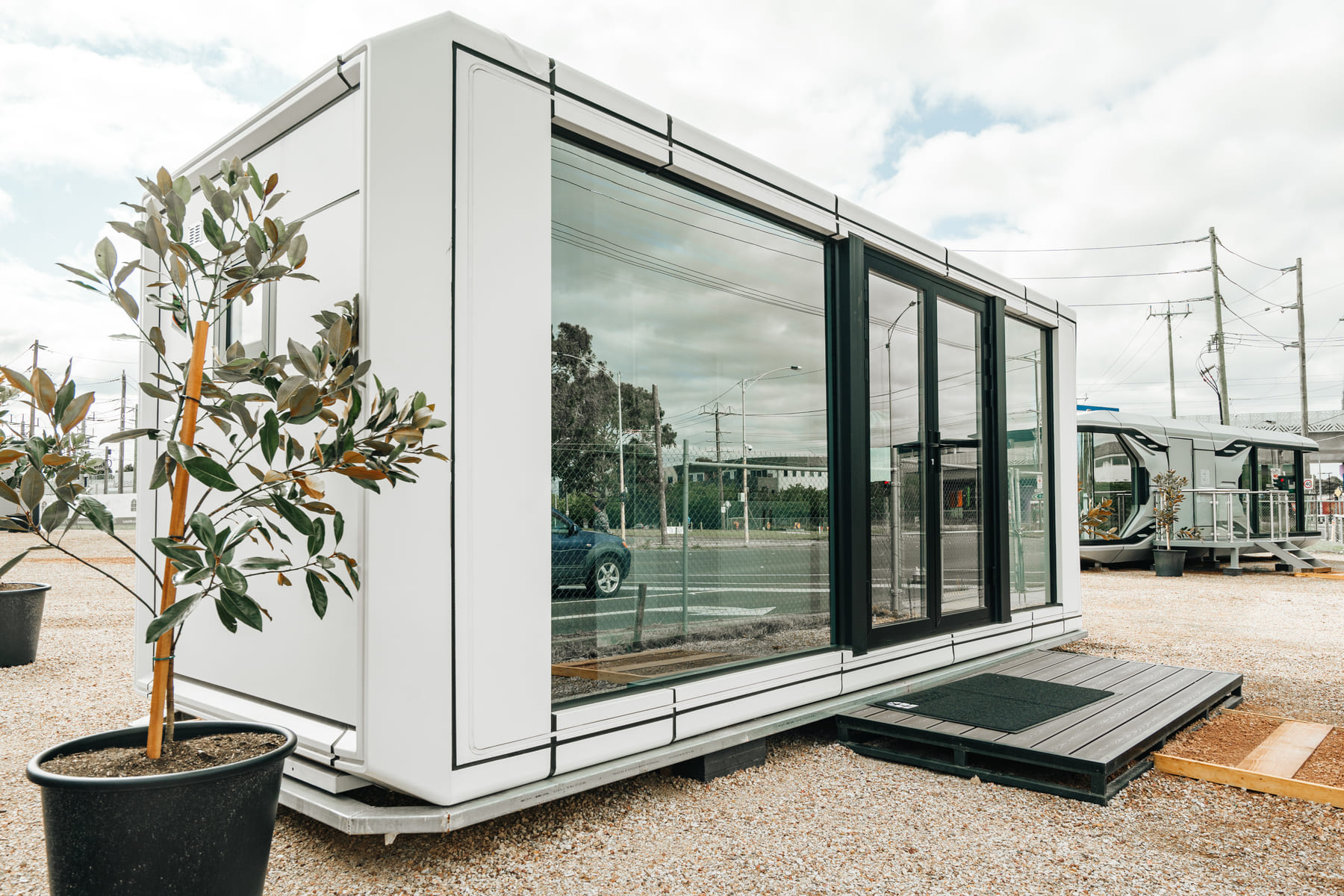 Apple Cabin 5.8L - Whiteshell - House of Habitats